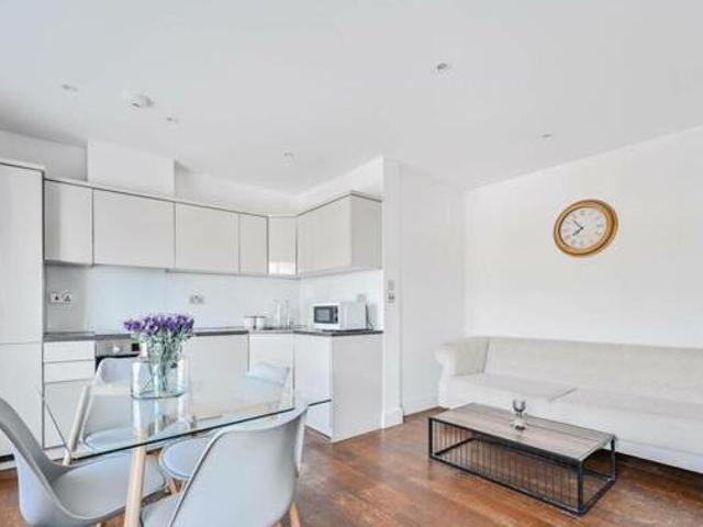 2 Bedroom Flat For Rent In Greenwich, London