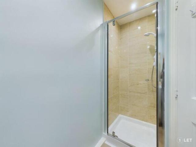 2 bedroom flat for rent in Greenwood Close, Clermiston, Edinburgh, EH12