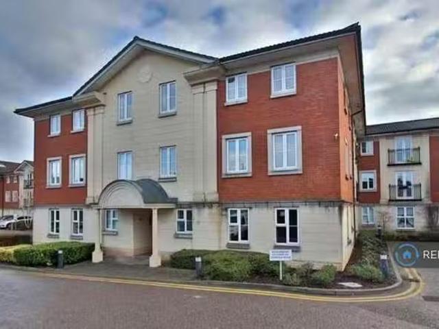 2 bedroom flat for rent in Grimsbury Road, Bristol, BS15