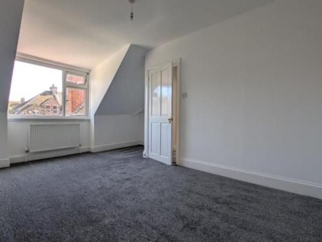 2 bedroom flat for rent in Grimston Gardens, Folkestone, Kent, CT20