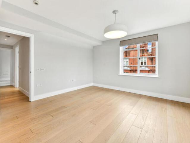 2 bedroom flat for rent in Gwynne House, 94 Lower Sloane Street, SW1W