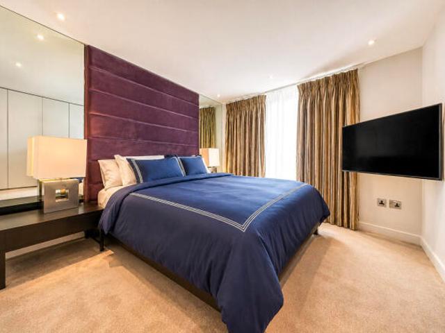 2 bedroom flat for rent in Gunwharf Quays, Portsmouth, PO1