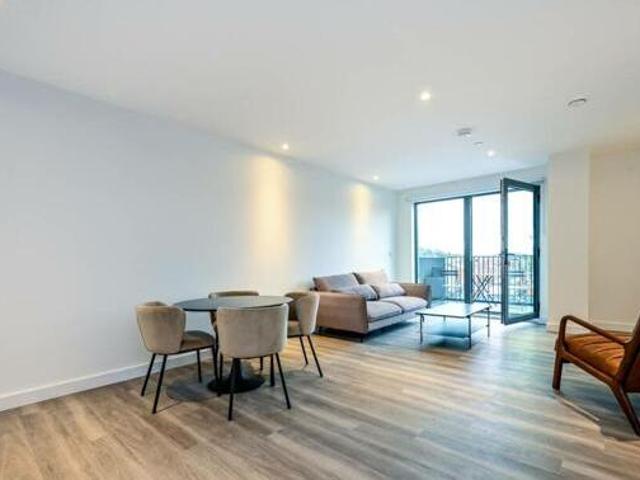 2 Bedroom Flat For Rent In Guildford