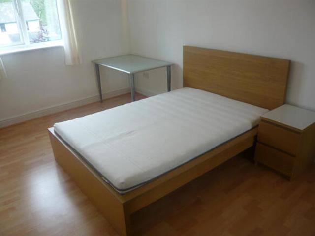 2 bedroom flat for rent in Guilford Road, Stoneygate, LE2