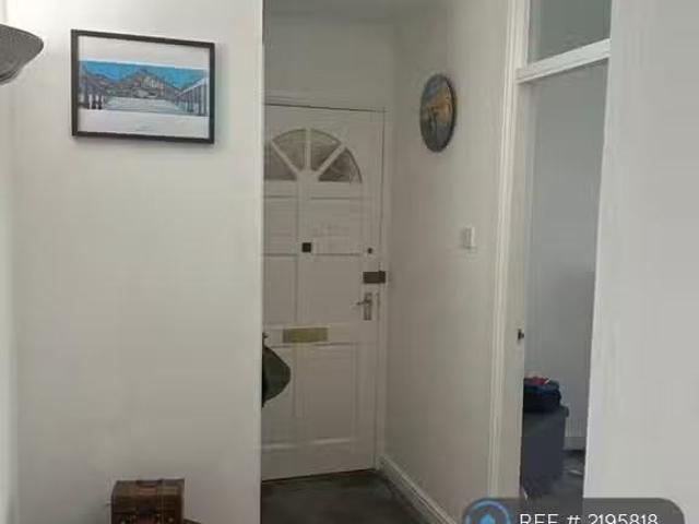 2 bedroom flat for rent in Hamilton Street, Broughty Ferry, Du.