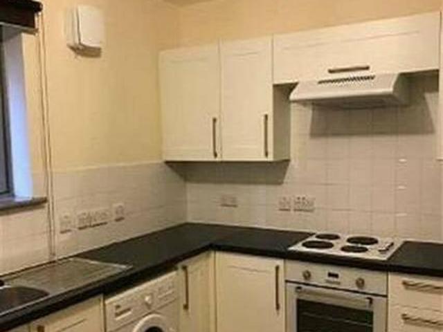 2 bedroom flat for rent in Hammermans Entry EH8
