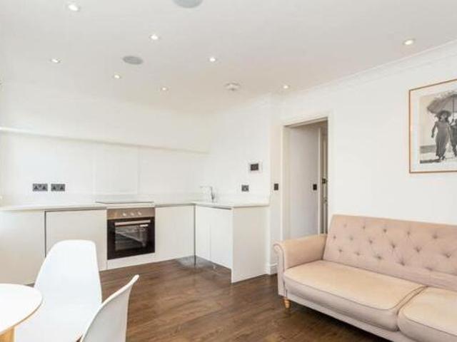 2 Bedroom Flat For Rent In Hammersmith, London