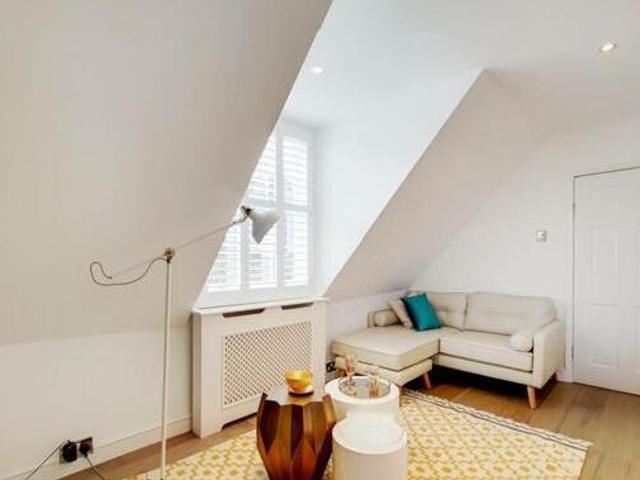 2 Bedroom Flat For Rent In Hampstead, London