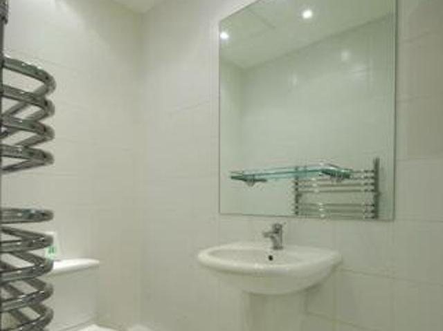 2 Bedroom Flat For Rent In Hampstead, London