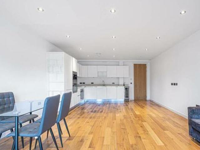2 Bedroom Flat For Rent In Hampstead, London