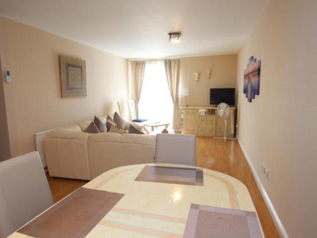 2 bedroom flat for rent in Hanson Park, Dennistoun, G31