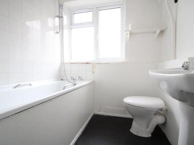 2 bedroom flat for rent in Haberdasher Place, London N1