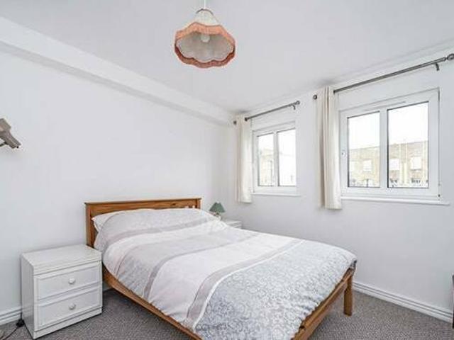 2 bedroom flat for rent in Hackney Road Shoreditch London E2