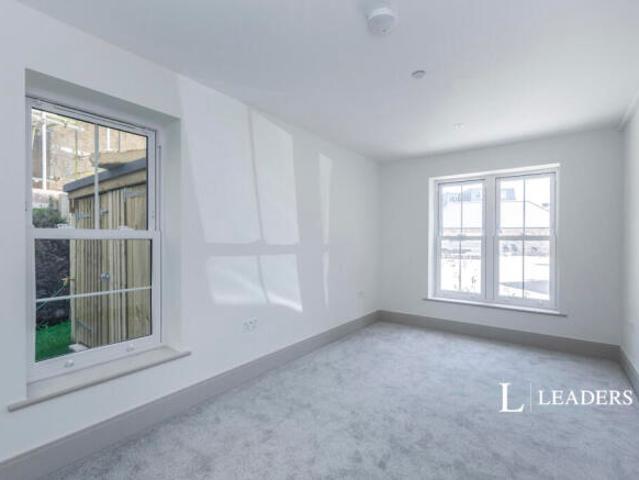 2 bedroom flat for rent in Hahnemann Road, Bournemouth, Dorset, BH2
