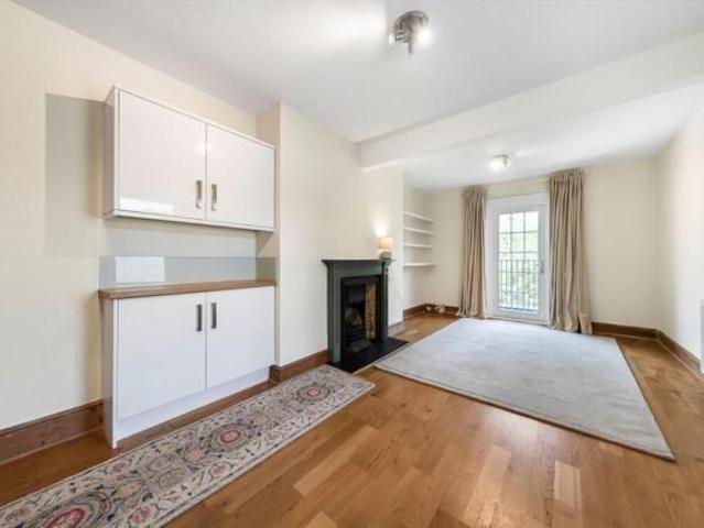 2 bedroom flat for rent in Haliburton Road, St Margarets, TW1