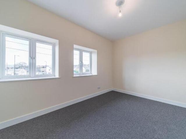 2 bedroom flat for rent in Halifax Road, Hillsborough, Sheffield, S6