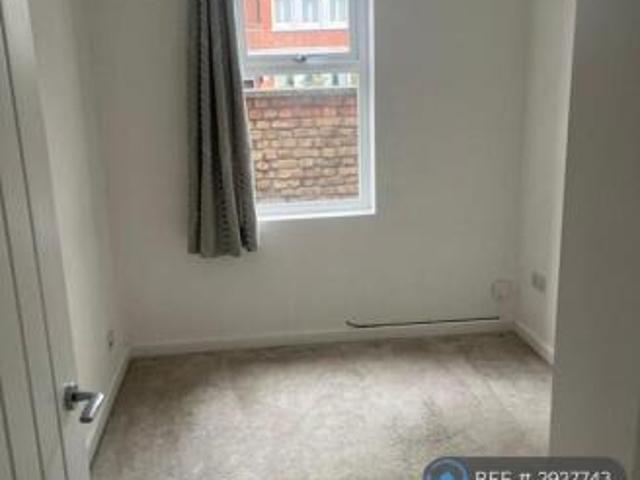 2 bedroom flat for rent in Harborough Road, London, SW16
