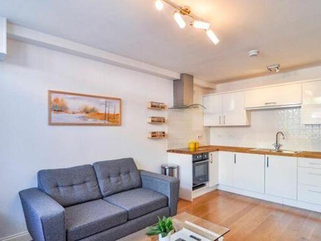 2 Bedroom Flat For Rent In Harbourside