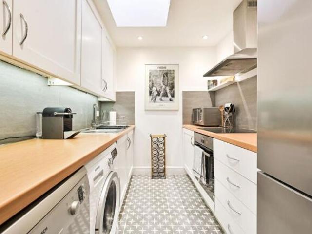 2 bedroom flat for rent in Harcourt Terrace, South Kensington, London, SW10
