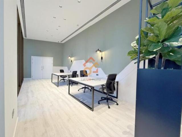 2 bedroom flat for rent in Harcourt Tower, 67 Marsh Wall, London E14