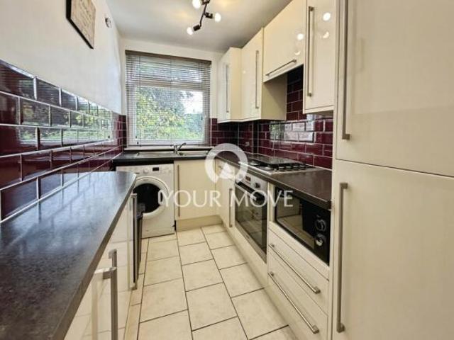 2 bedroom flat for rent in Hardy Road, London, SE3