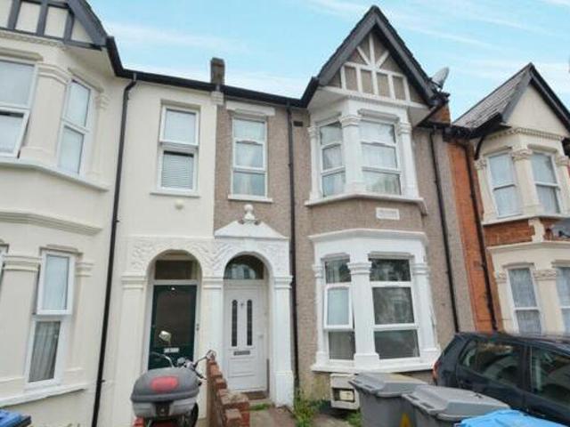 2 Bedroom Flat For Rent In Harlesden