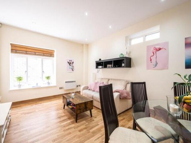 2 bedroom flat for rent in Harley House, Marylebone, London, NW1
