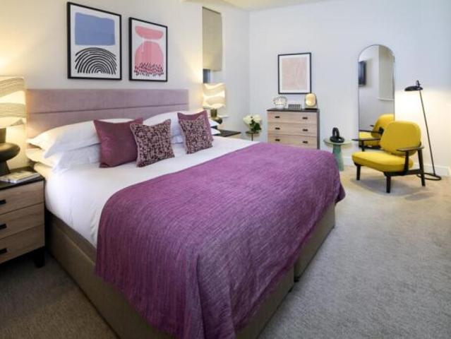 2 bedroom flat for rent in Harrington Road London SW7