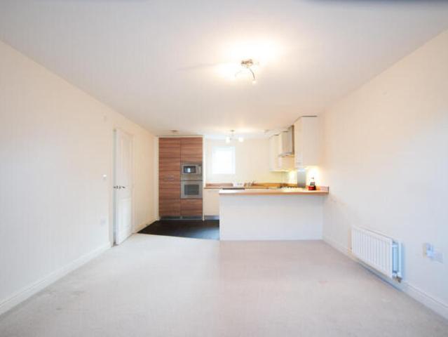 2 bedroom flat for rent in Hatton Road, Cheswick Village, BS16