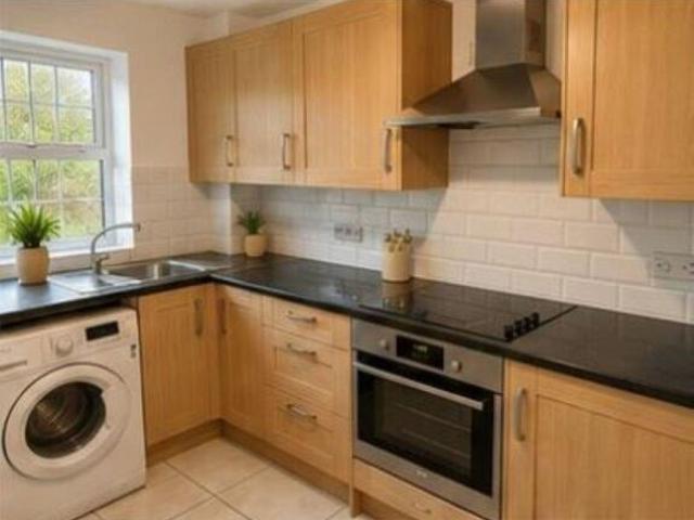 2 bedroom flat for rent in Hatfield Close, Sutton, SM2