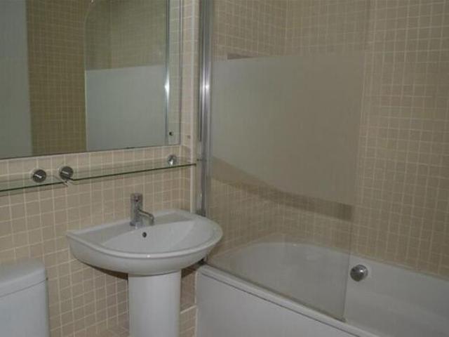 2 bedroom flat for rent in Hatfield Road, St Albans, AL1