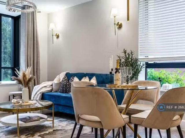 2 bedroom flat for rent in Hatfield Road, St Albans, AL1