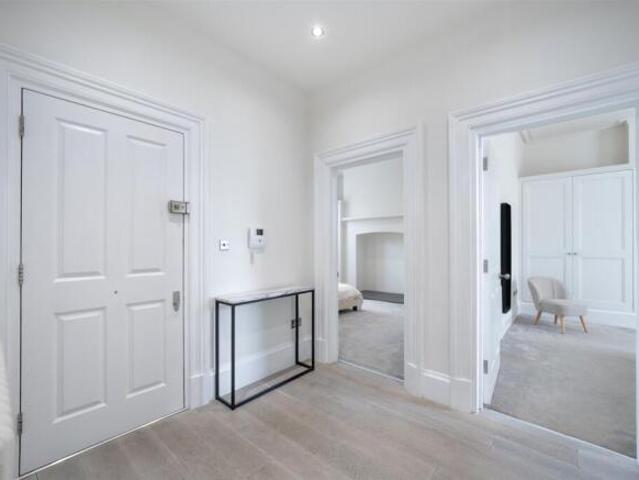 2 bedroom flat for rent in Haverstock Hill, Belsize Park, NW3