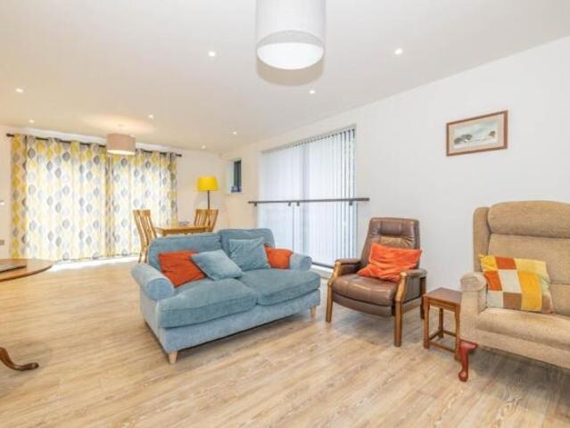 2 bedroom flat for rent in Hawarden Place, Canterbury Road, Wingham, Canterbury, CT3