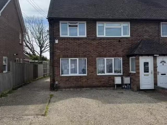 2 bedroom flat for rent in Hawkswood Road, Hailsham, BN27