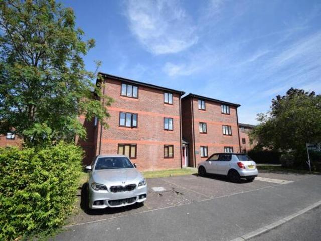 2 bedroom flat for rent in Haydock Close, Chester, Cheshire, CH1