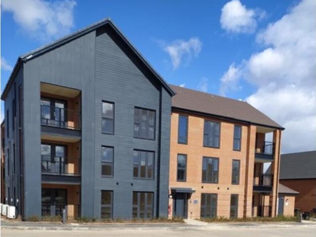 2 bedroom flat for rent in Hayesbrook Way, Tonbridge, Kent, TN9 2FR, TN9