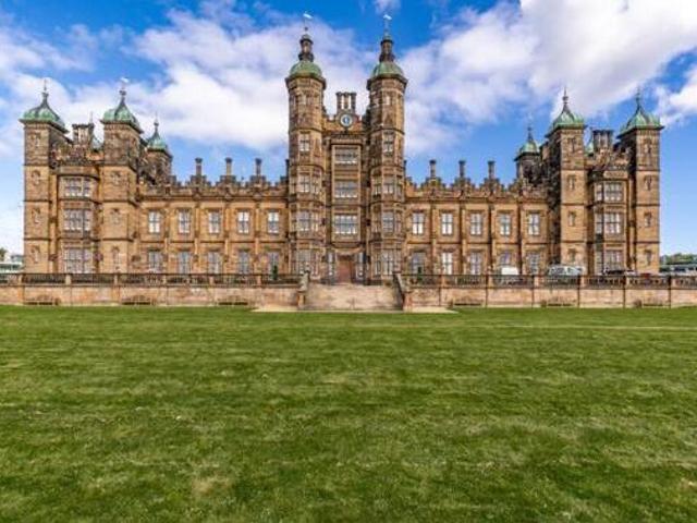 2 Bedroom Flat For Rent In Haymarket, Edinburgh