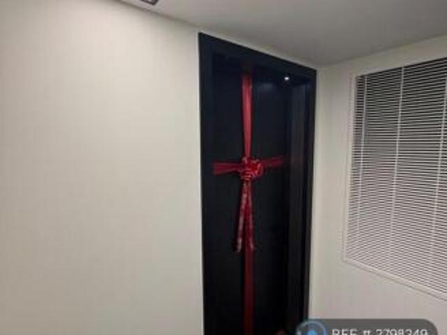 2 bedroom flat for rent in Hemlock Street, Heron Wharf, E14