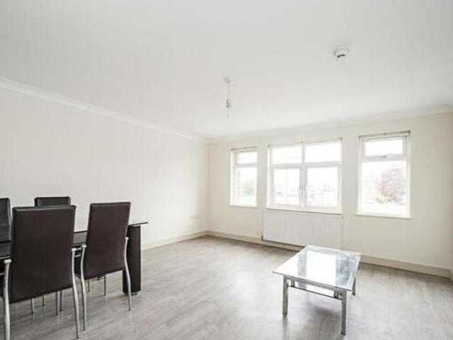 2 Bedroom Flat For Rent In Hendon, London