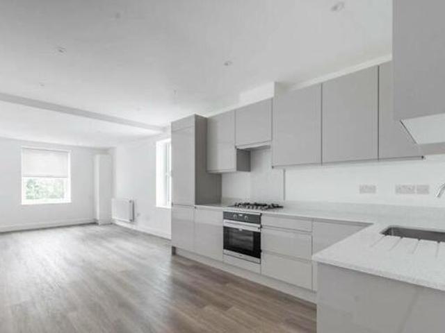 2 Bedroom Flat For Rent In Hendon, London