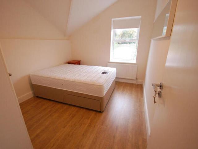 2 bedroom flat for rent in Hendon, NW4