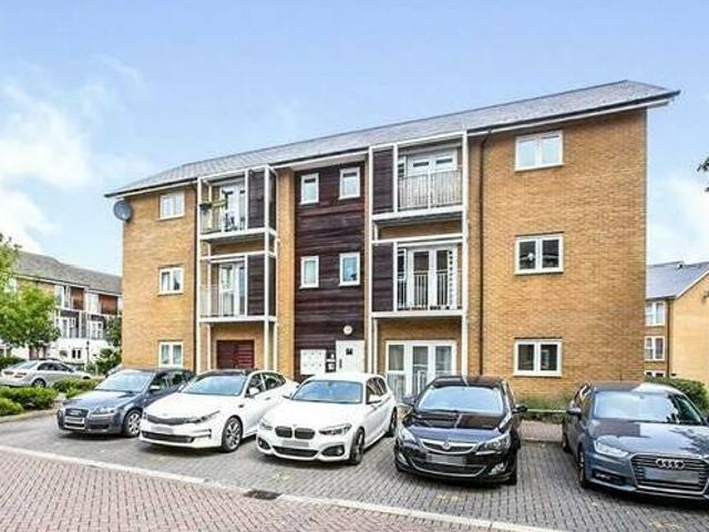2 bedroom flat for rent in Hengist Way Wallington Surrey SM6