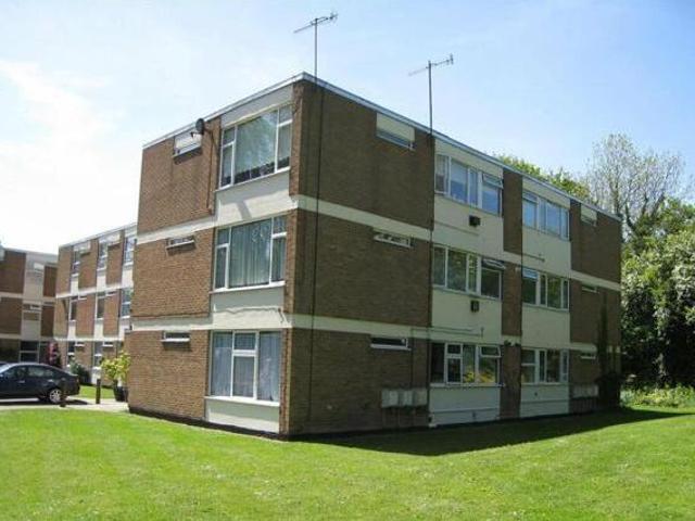 2 Bedroom Flat For Rent In Henley In Arden