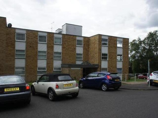2 Bedroom Flat For Rent In Henley on thames, Oxfordshire