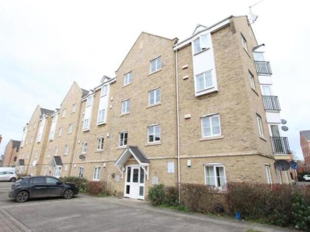 2 bedroom flat for rent in Henry Bird Way, Northampton, NN4