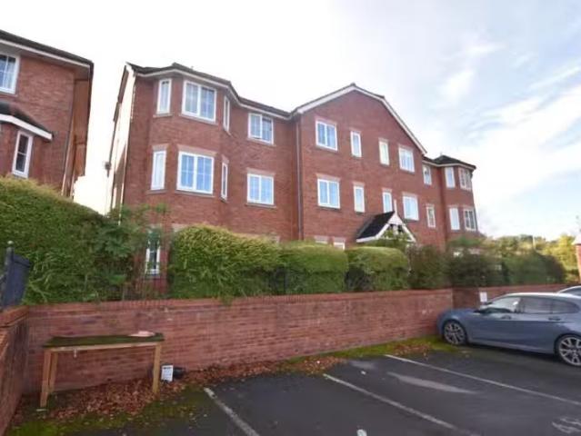 2 bedroom flat for rent in Heathcote Close, Chester, CH2