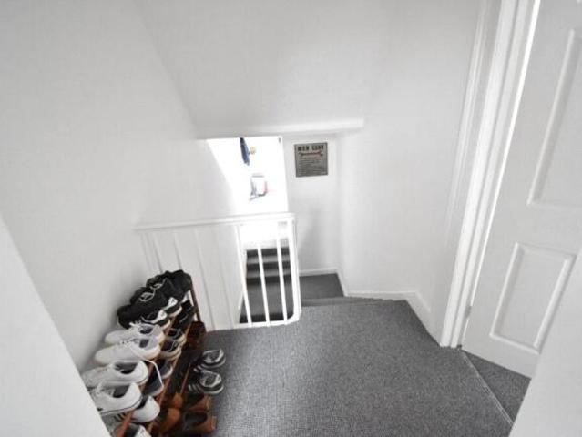 2 bedroom flat for rent in Headland Park, Plymouth, Devon, PL4