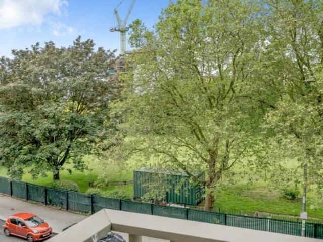 2 bedroom flat for rent in Healey Street, Barking, IG11