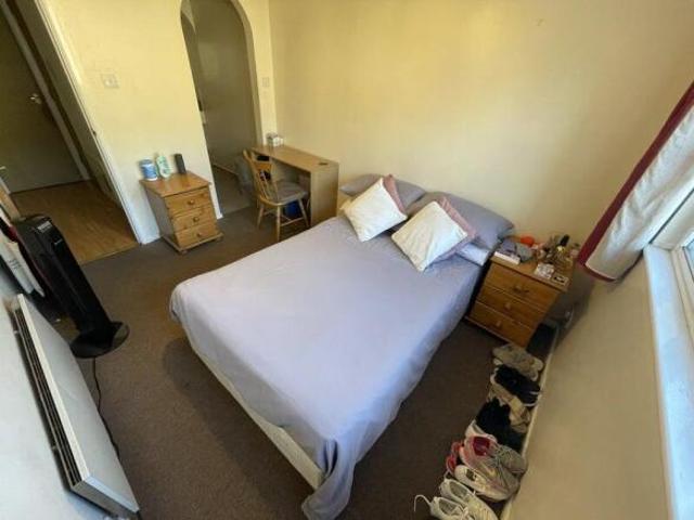 2 bedroom flat for rent in Heddington Grove, Islington, N7